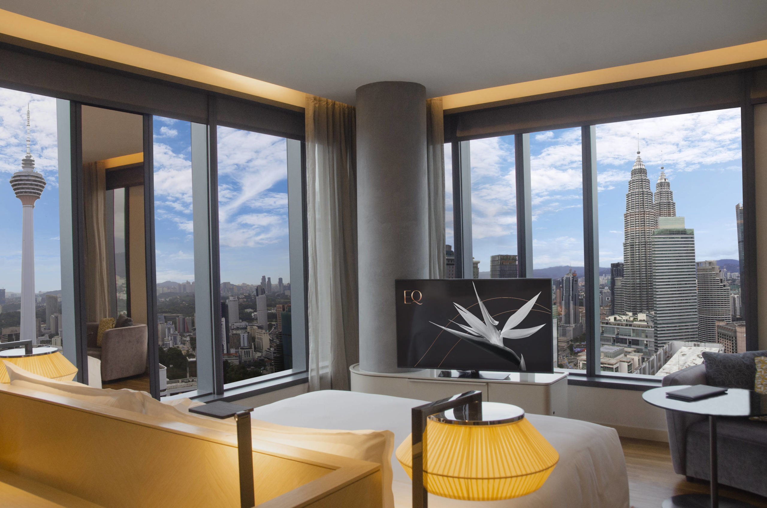Premier King Infinity Room: Twin Towers & KL Tower Views | EQ Kuala Lumpur